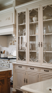 15 Classic Timeless Kitchen Ideas for a Sophisticated Space 2025